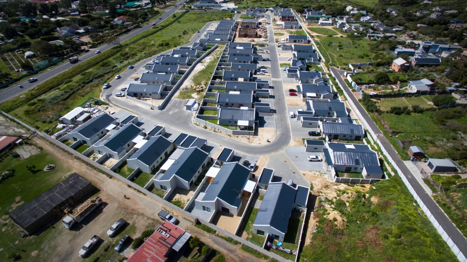 Secure, Family-Friendly Homes & Investment- Willow Wood Estate ...